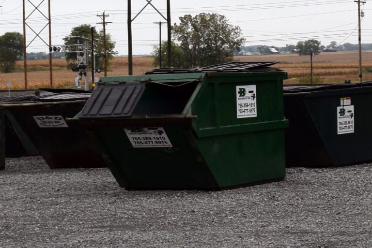 Commercial Trash Removal | D&D Trash Service, Inc.